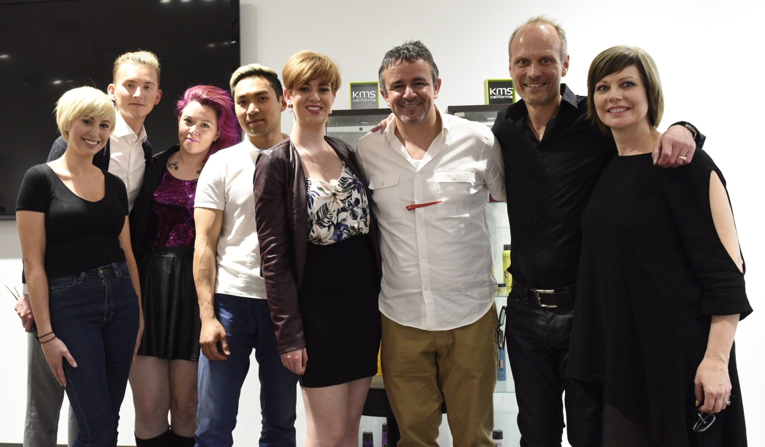 Arrojo Razor Cutting and Hair Painting with Nick Arrojo - Element Hair